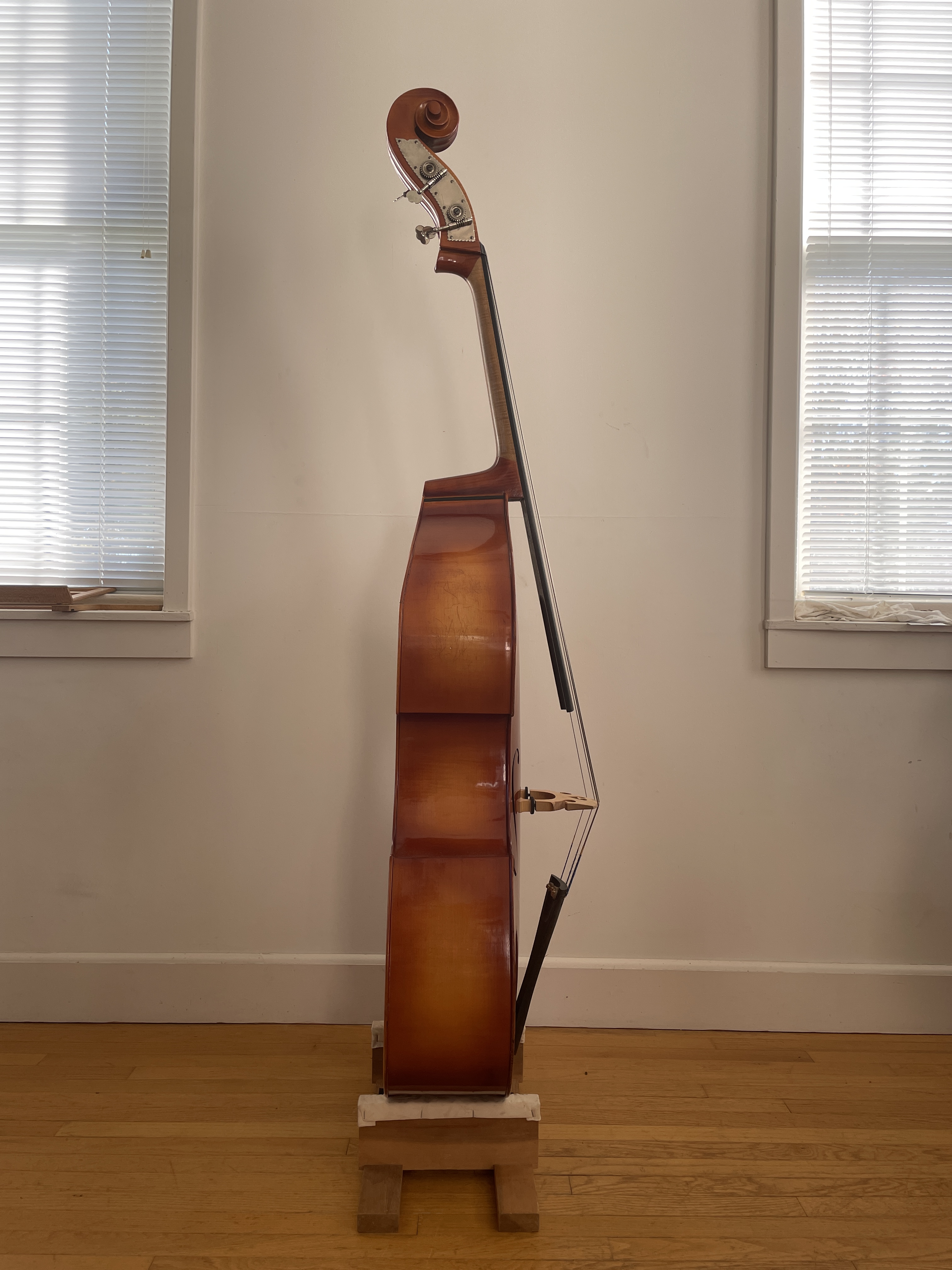 Knilling – Wolf Instruments